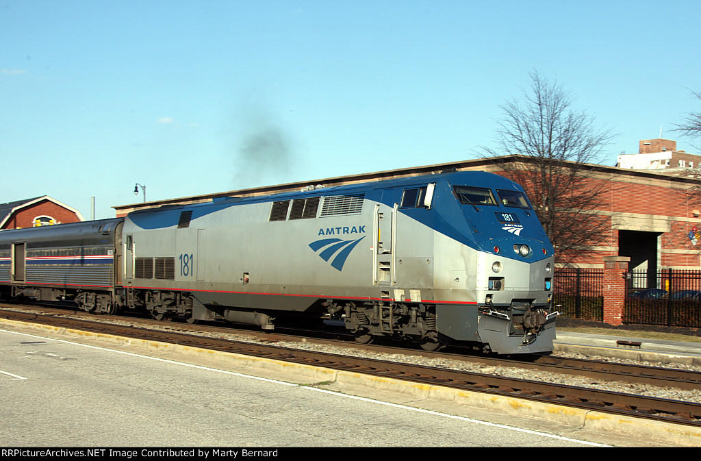 AMTK 181 with the Southbound Palmetto